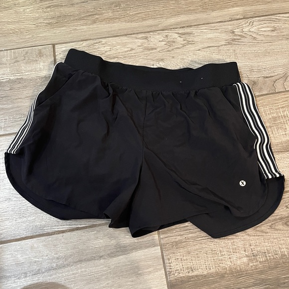 Xersion | Shorts | Womens Athletic Shorts Size Medium | Poshmark